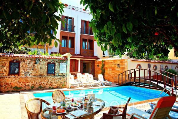 castle old town hotel Fiyatları - Nikah Sonrası Yemeği Antalya