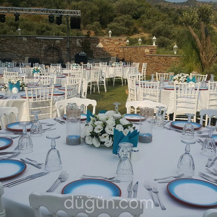 Nea Efessos - Maza Kitchen & Lounge Fiyatları - Kır Düğünü İzmir