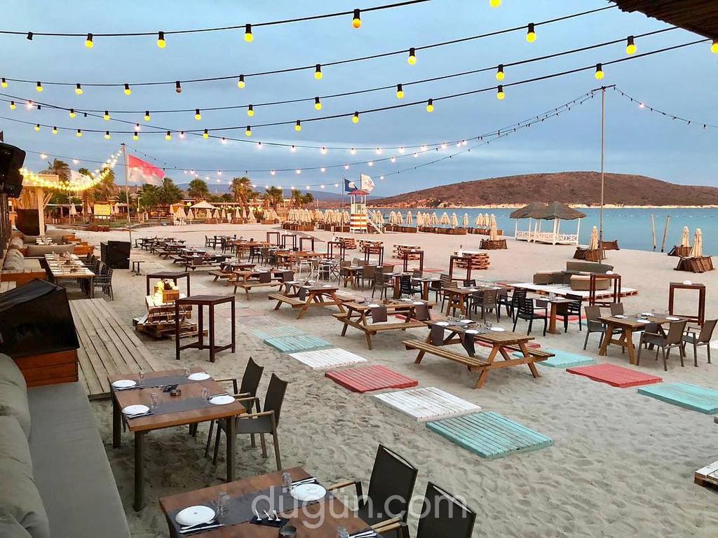 Veranda Alaçatı Fiyatları - Kulüpler/Davet Alanları İzmir