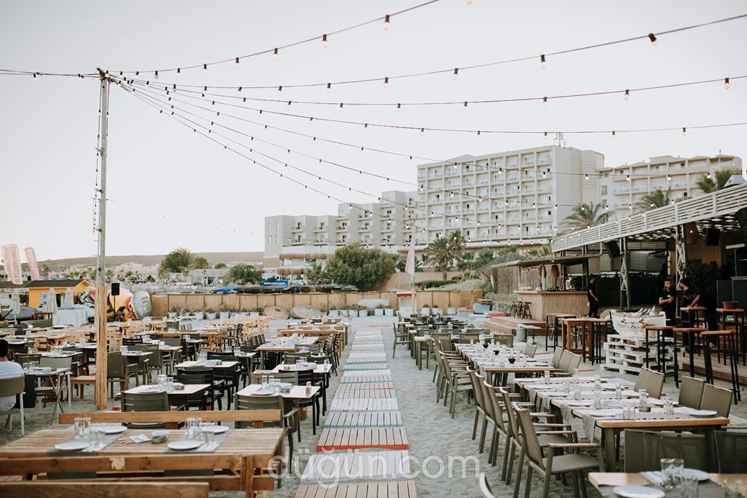 Veranda Alaçatı Fiyatları - Kulüpler/Davet Alanları İzmir