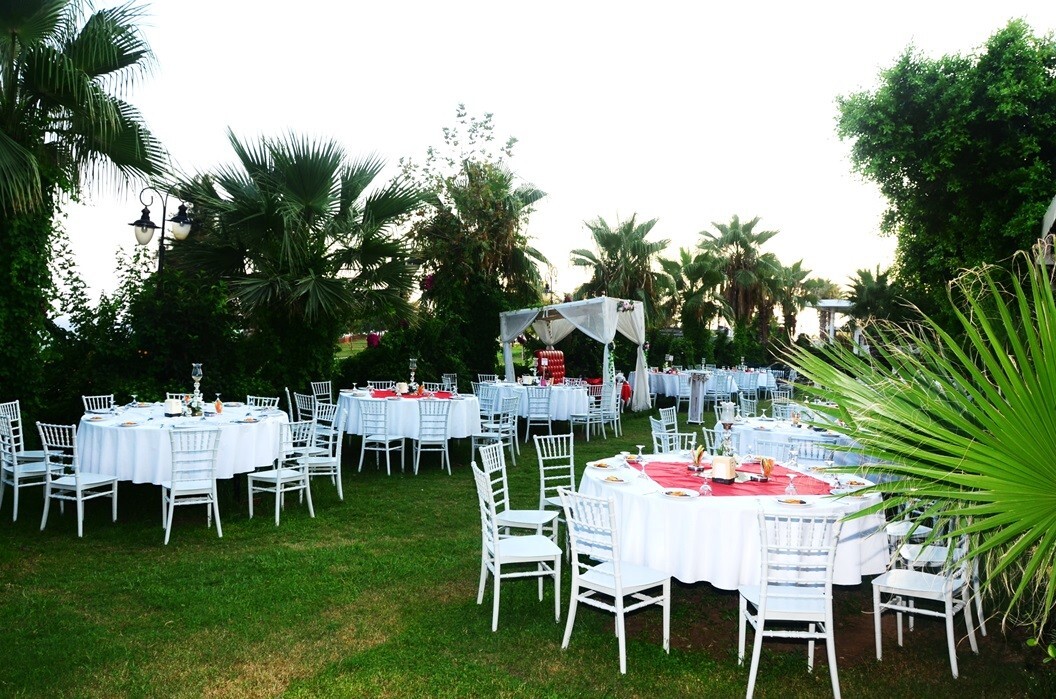 Alara Restaurant Lara Fiyatları - Kır Düğünü Antalya